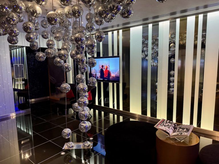 W London Review – The Luxury Editor