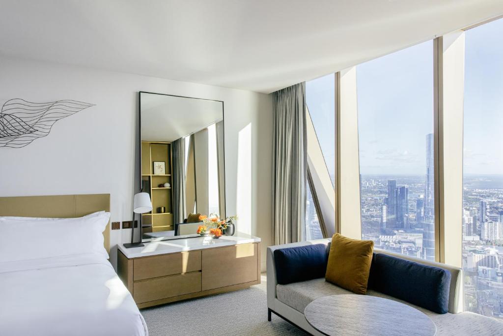 The Ritz-Carlton, Melbourne - Expert Reviews & Highlights - The Luxury ...