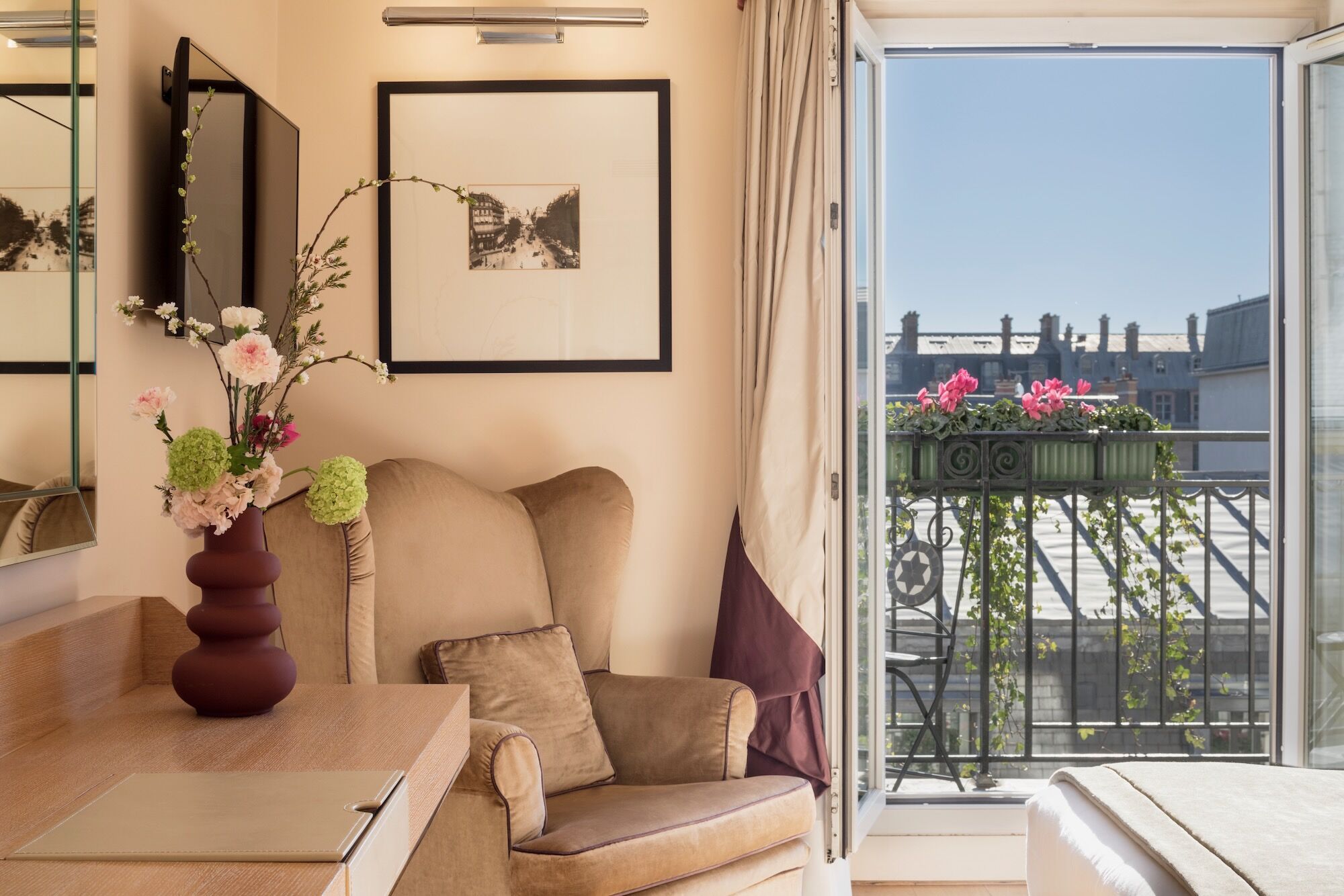 Castille Paris - Review - The Luxury Editor
